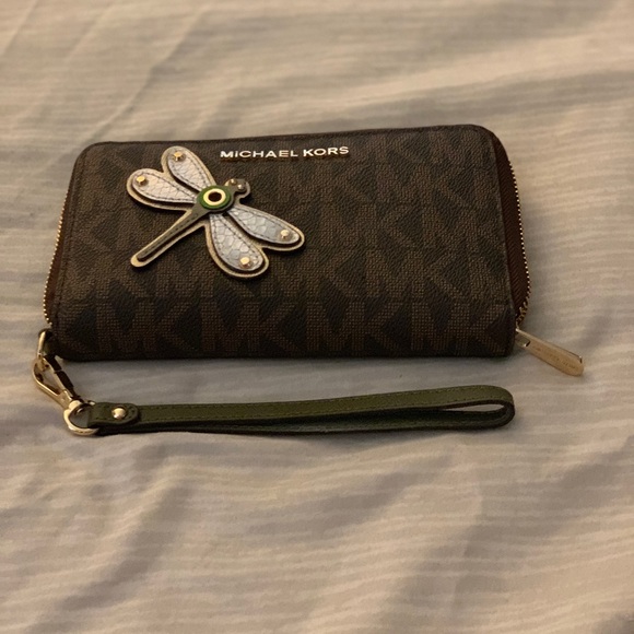 Bags | Authentic Michael Kors Signature Wallet | Poshmark